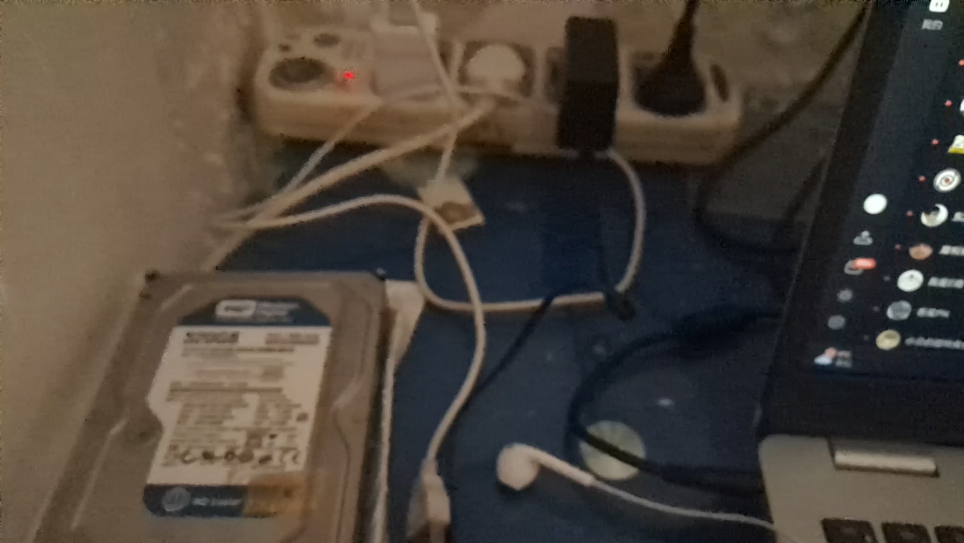 买了一个sata接口转usb3.0的线,老电脑的机械硬盘不用白不用