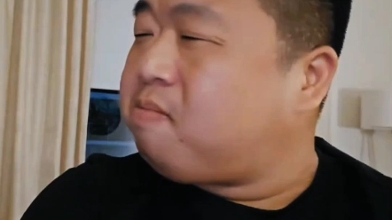 蓝战非:有钱很牛逼吗?年轻就应该多出去走走看看外面的世界这也是...