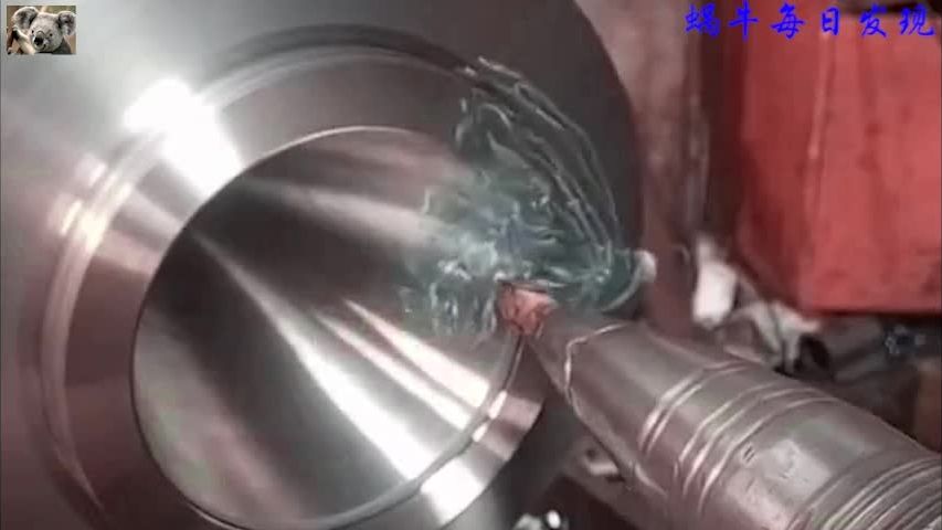 不错,这把镗孔刀,堪称一绝啊,要知道这样孔真的好难好难加工