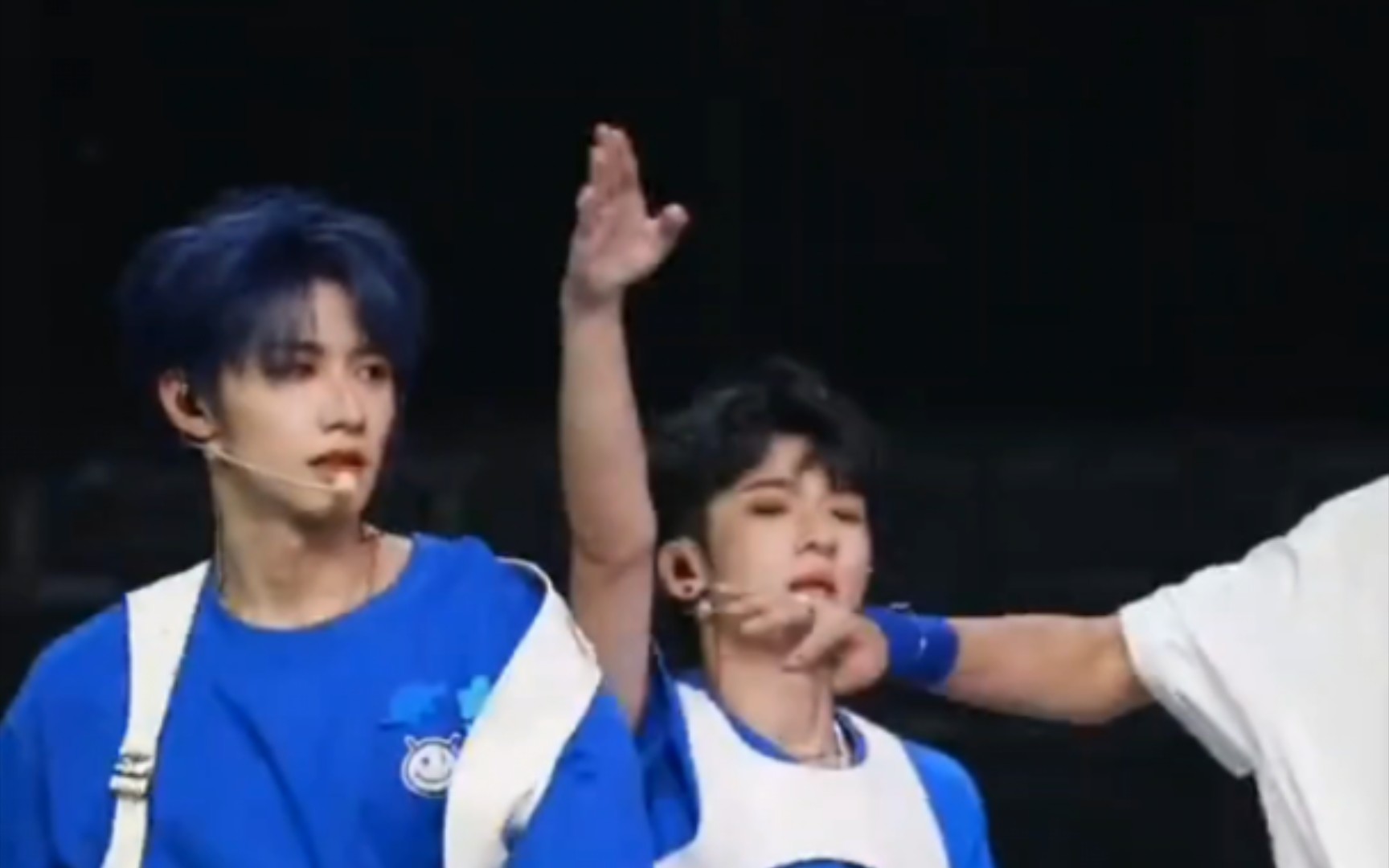 【TF家族三代演唱会大连/朱志鑫】“yummy”