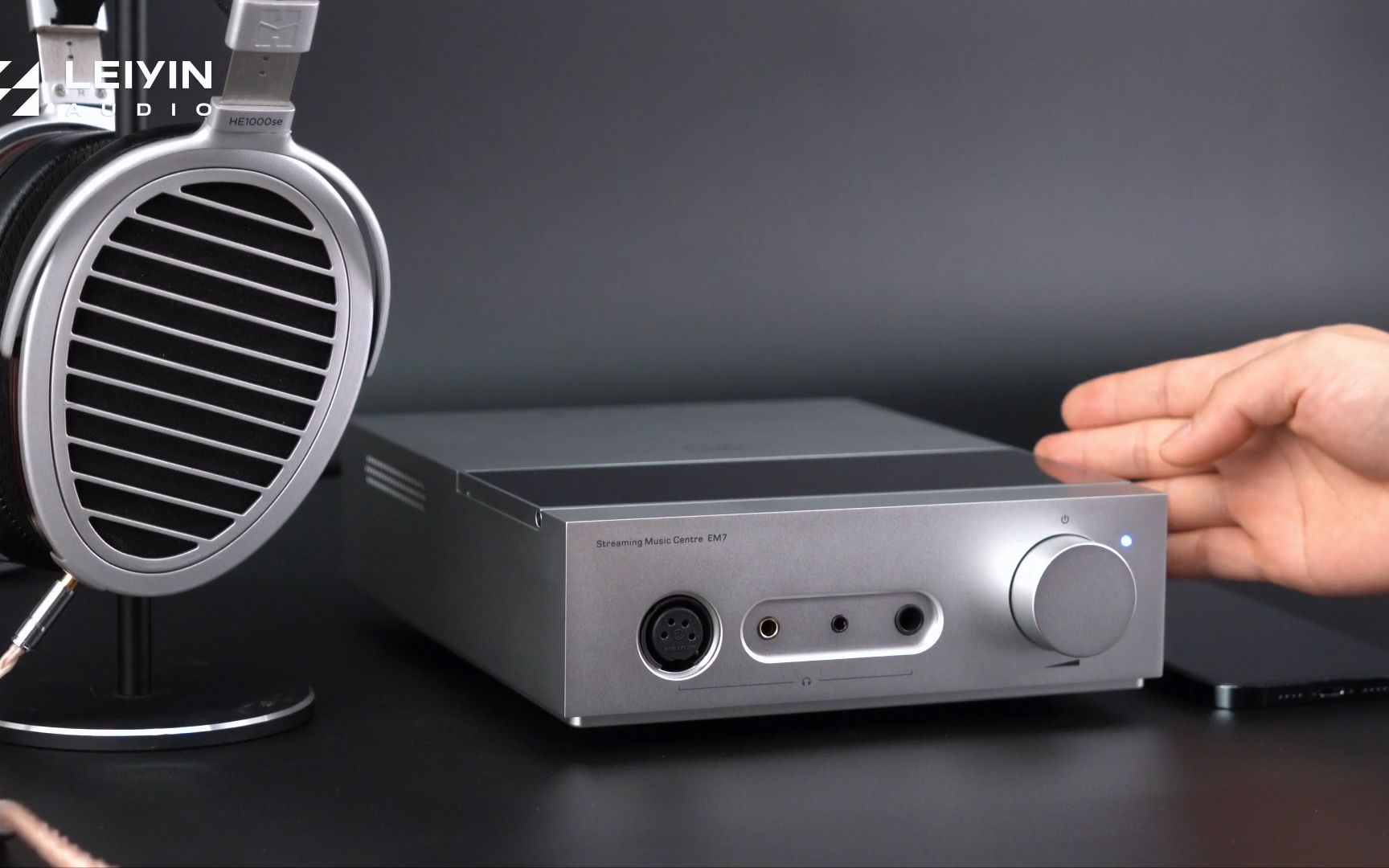 全新一代桌面级安卓旗舰播放器山灵EM7操控演示