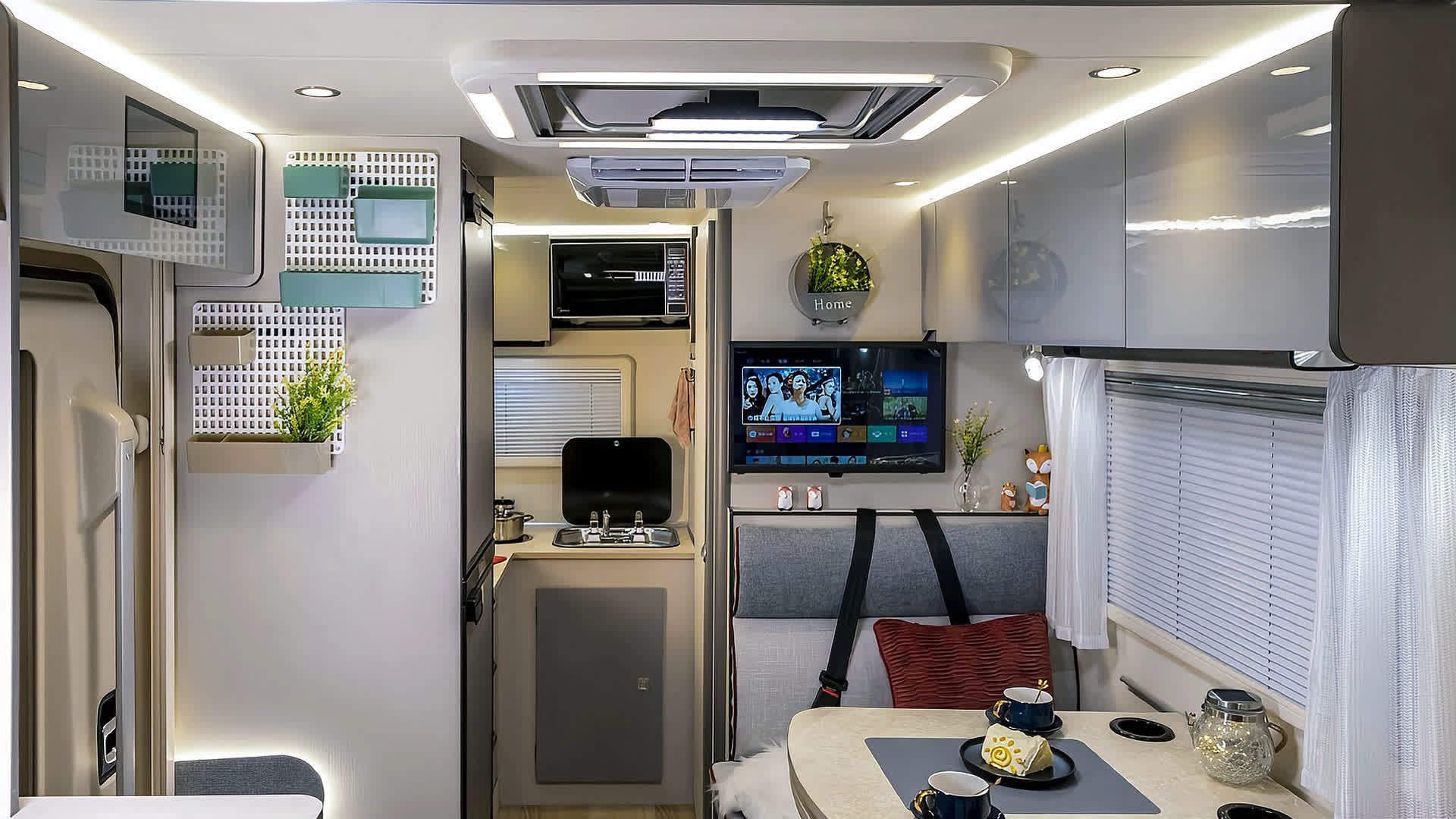 长城炮房车将亮相,带专业级厨房,能睡.