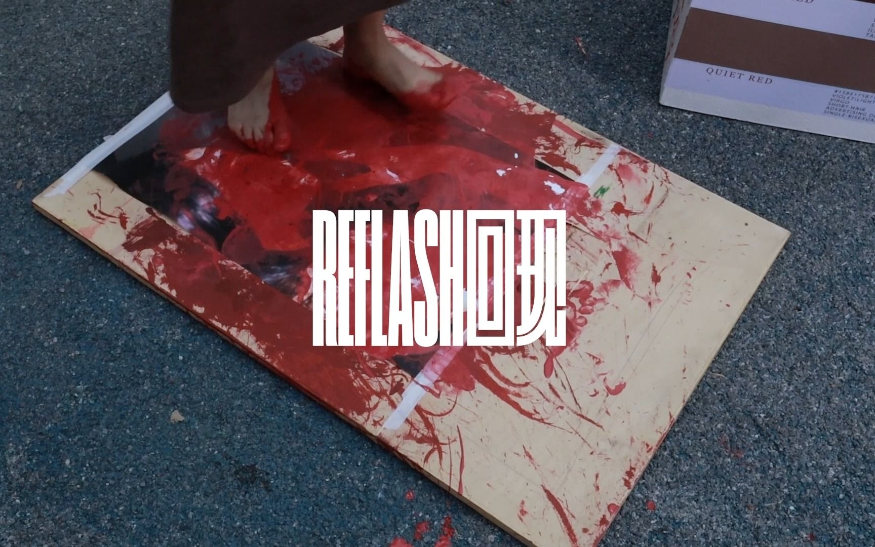 沾满经血的照片?同性恋为何剪发?一场稚嫩却勇敢的摄影展