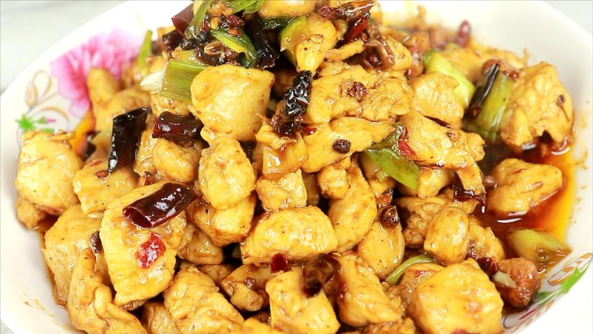 宫保鸡丁的家常做法,简单几个步骤,比饭店里的还好吃