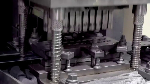 如此高大上!国外惊人的钢结构生产线,你见过吗?