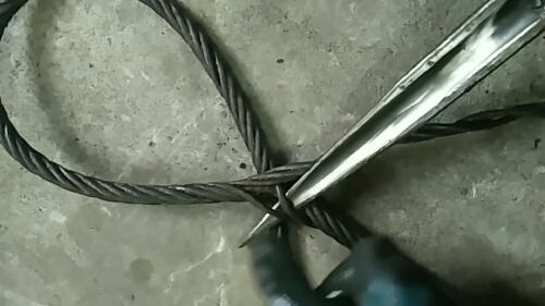 惊险!钢丝绳插套全过程大揭秘,手法精准到毫米!