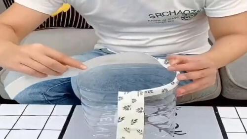 用完的油桶有大用途,教你制作壁挂式垃圾桶,简单又实用!