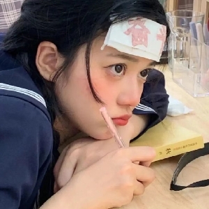正在努力搞学问 