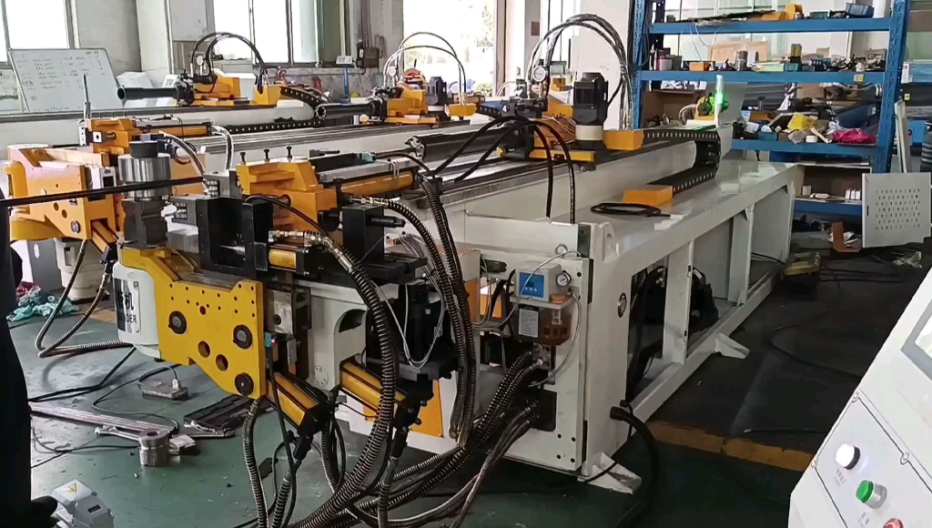 全自动数控弯管机,冲孔弯管一次成形视频