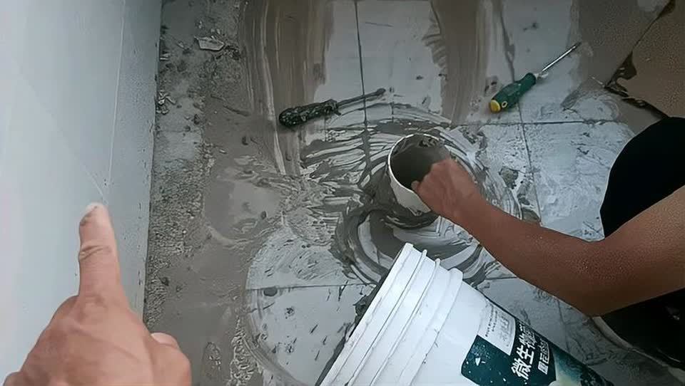 正在预埋马桶下水管看看吧,预留尺寸是多少?