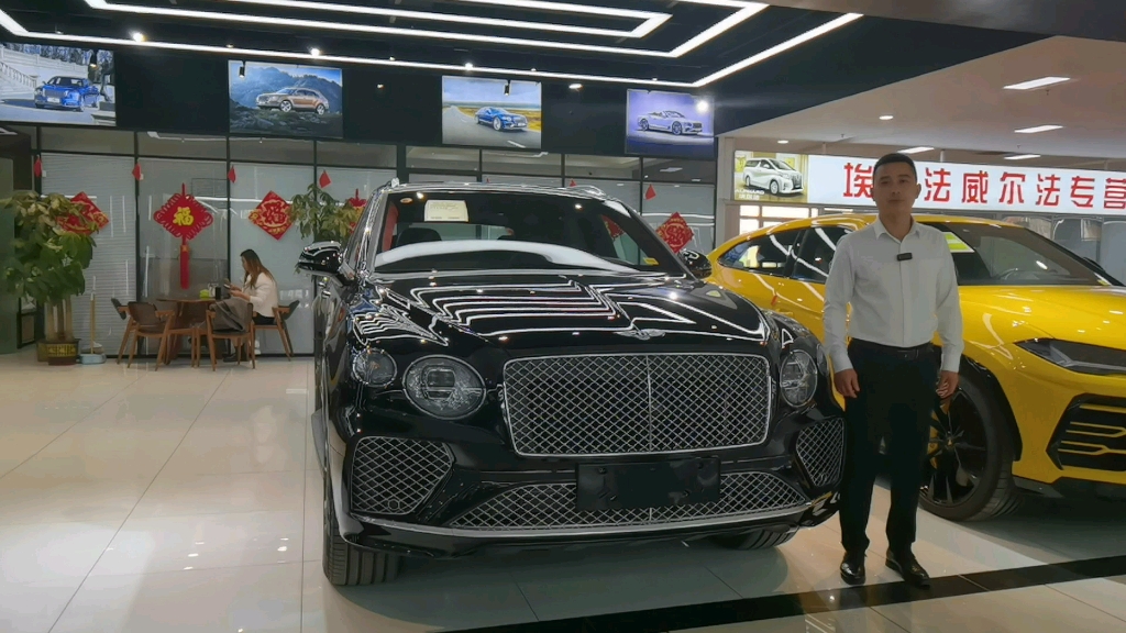 全新宾利添越4.0V8港口现车最新报价