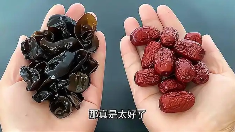用木耳搭配红枣,真的太有效果了!