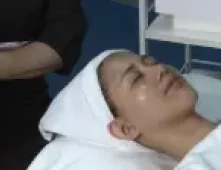 烟酰胺婴肤焕颜组合套操作手法