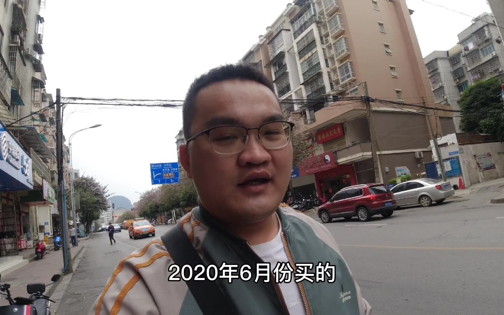 两千多的折叠电动车,到柳州二手电车市场,只能卖这个价,亏大了