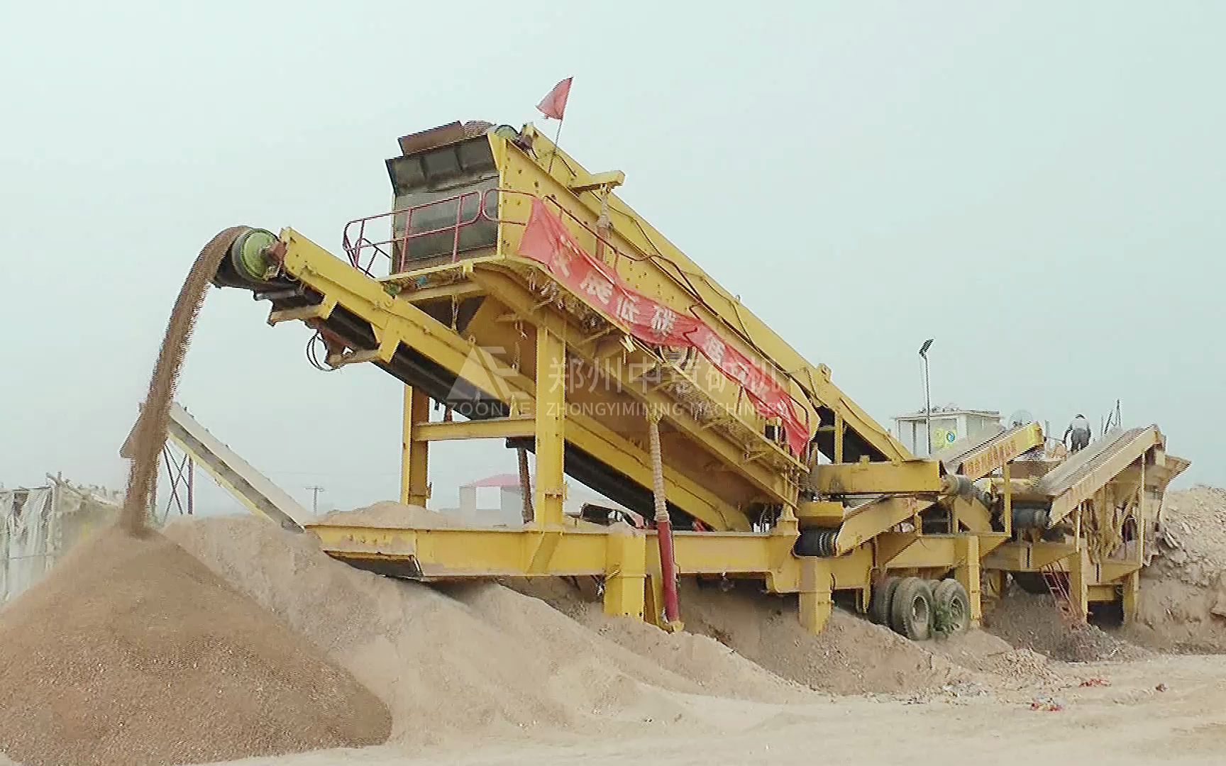 建筑垃圾粉碎机价格,建筑垃圾再利用率,建筑垃圾处理全套设备视频