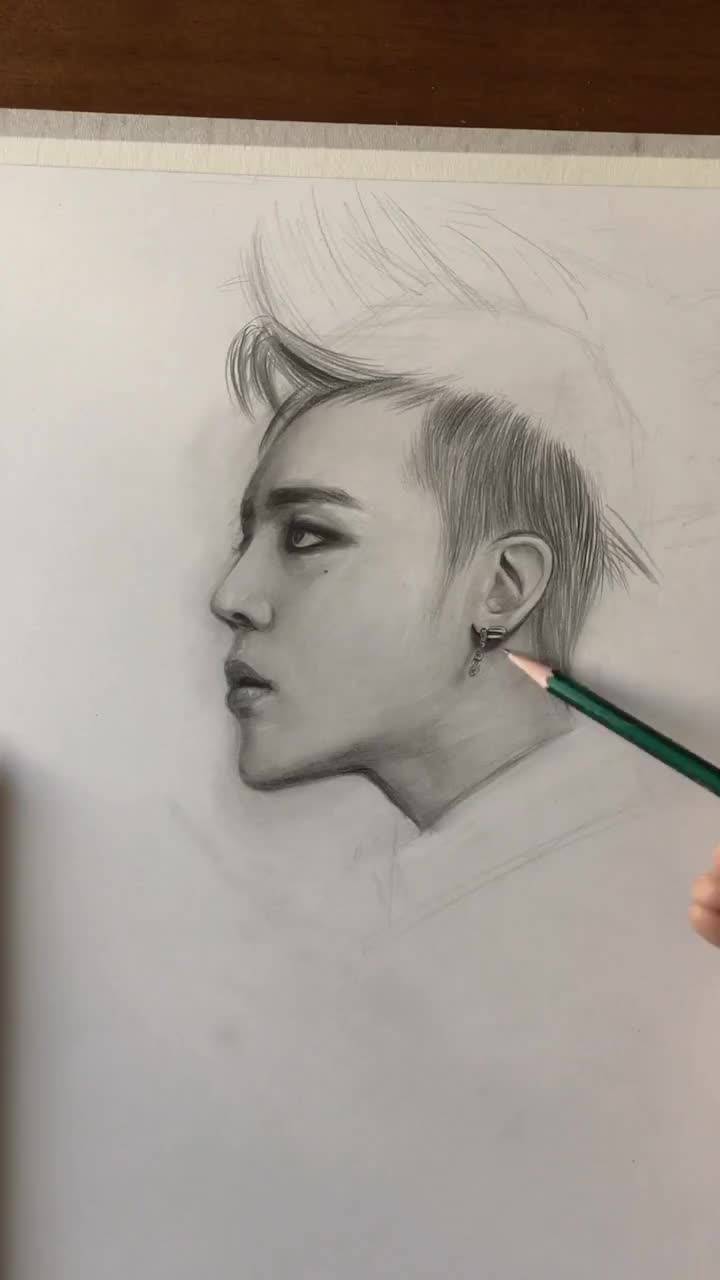 时间不宽裕 放了两天今天继续录制课程 脸部即将完成