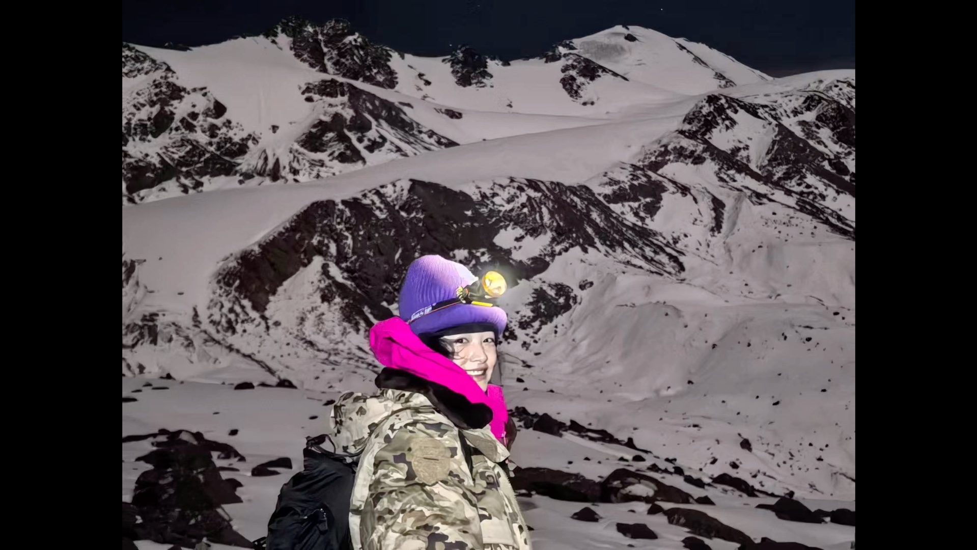 一起欣赏岗什卡主峰的风景吧