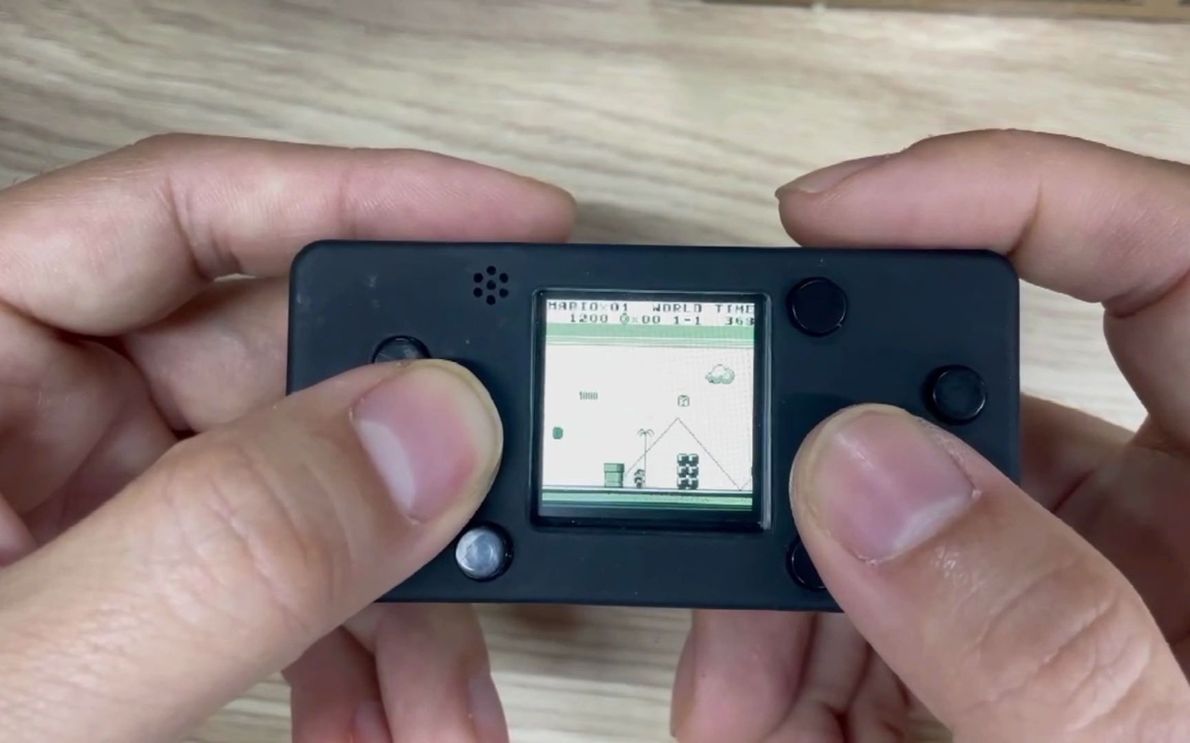 不会编程也能做自己的Gameboy游戏 | DIY超迷你MicroByte开源掌机+...