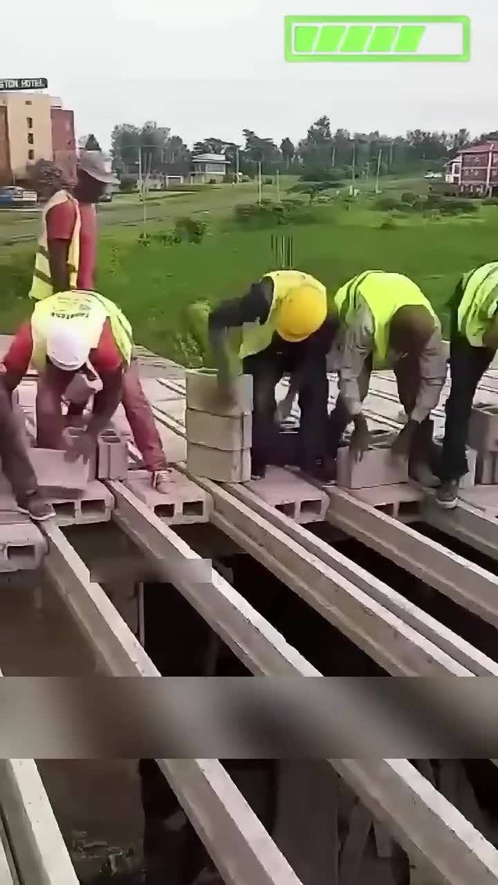 印尼建房妙招:混凝土梁打造百年屋顶