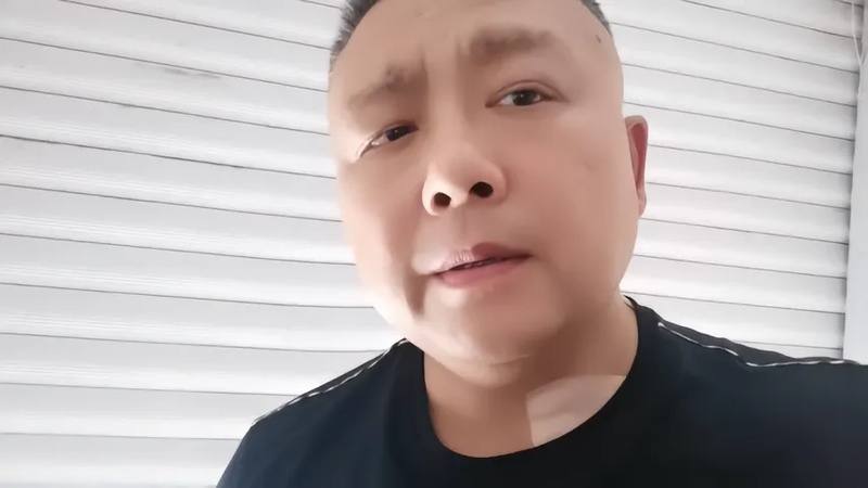 一直用苹果手机,可以不用苹果但是必须用微信,道理很简单