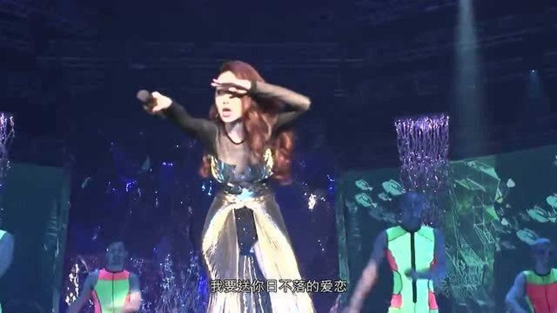 蔡依林巡回演唱会现场火爆,看来买不到票是有原因的