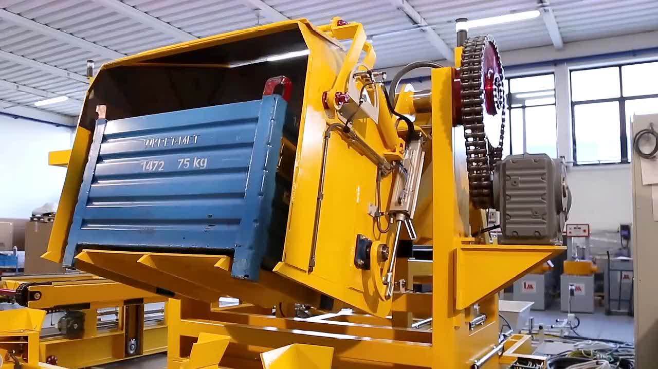 .卡板箱翻转自动上料机,减速电机、滚子链、气缸机构