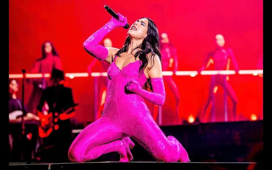 《未来怀旧》2020年2月,专辑歌曲《Don't Start Now》获得新音乐快递...