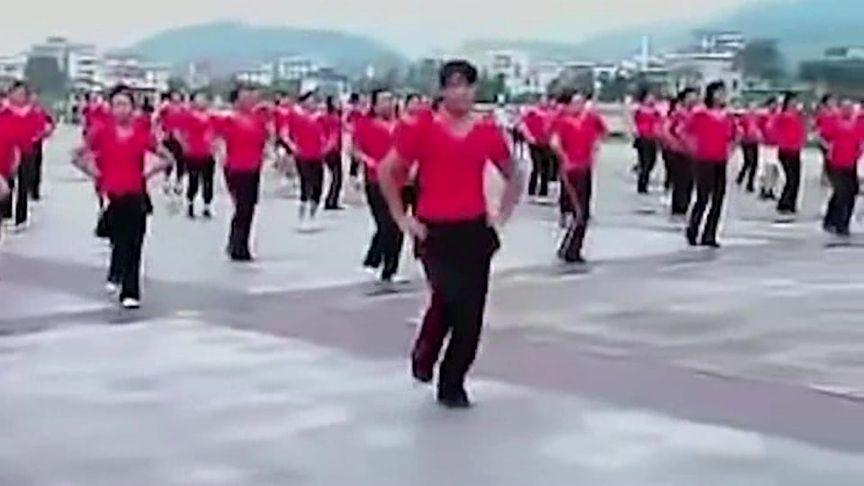 集体广场舞教学示范!《新洗衣舞》