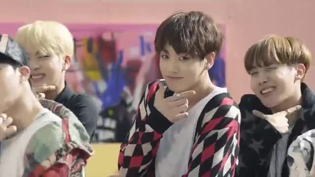 BTS防弹少年团《Fire》'燃烧起来吧 兄弟们