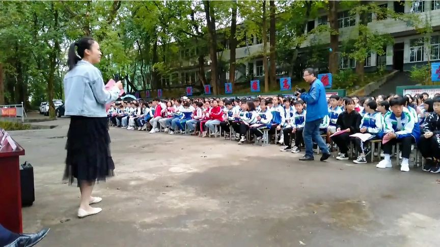 新老师代表和教师代表的发言,击中了多少中学老师?