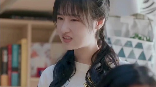 女大学生第一天去实习 就被高冷律师一见钟情