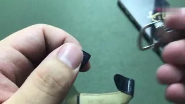 卡地亚蓝气球表带表扣如何安装