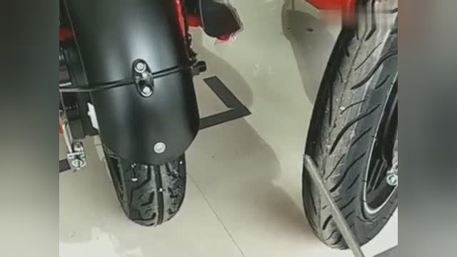 想让你的电动车跑得更远,可以更换这样的轮胎!