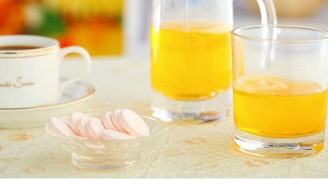 喝维C泡腾片时要注意这一点,否则可能会引起结石、呕吐、腹泻