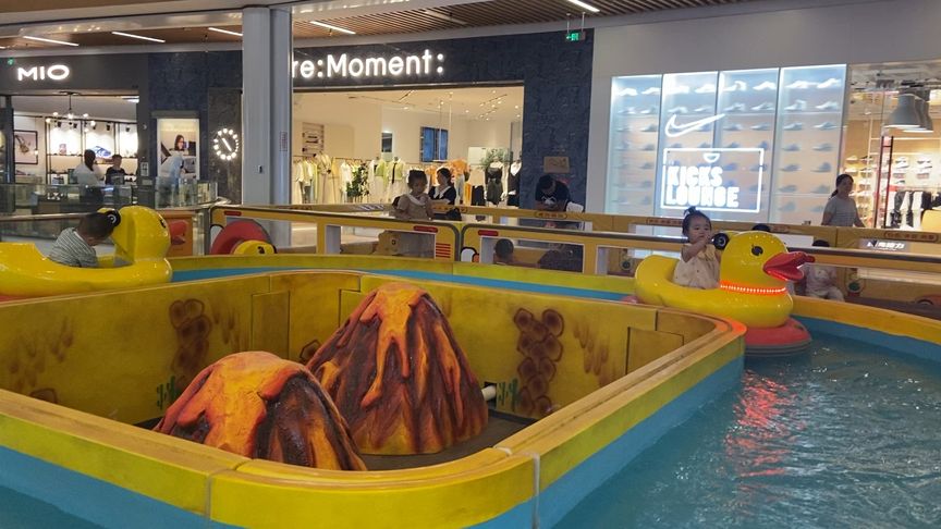 周日没陪孩子出去玩,工作日的第一天晚上必须安排上