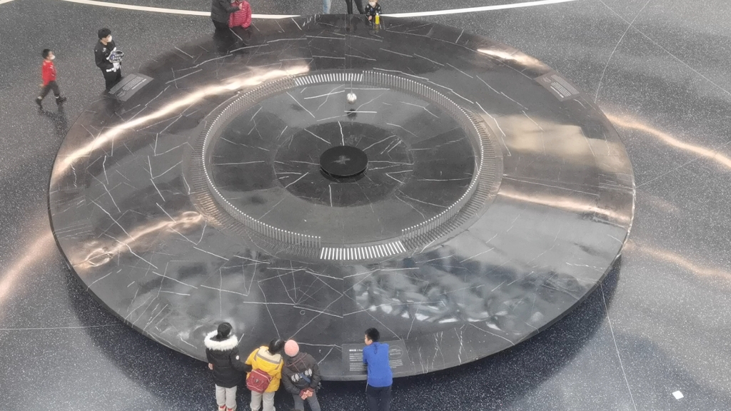 单摆摆动两分半