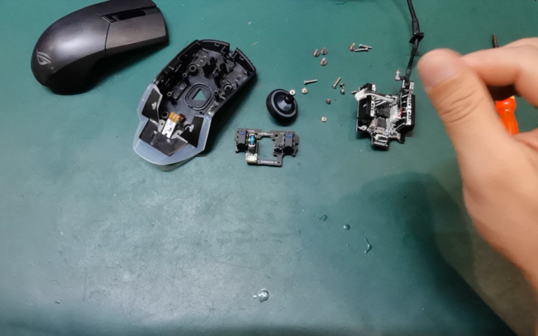 华硕ROG P503鼠标拆解回装