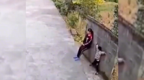 挠痒痒引发的危险时刻