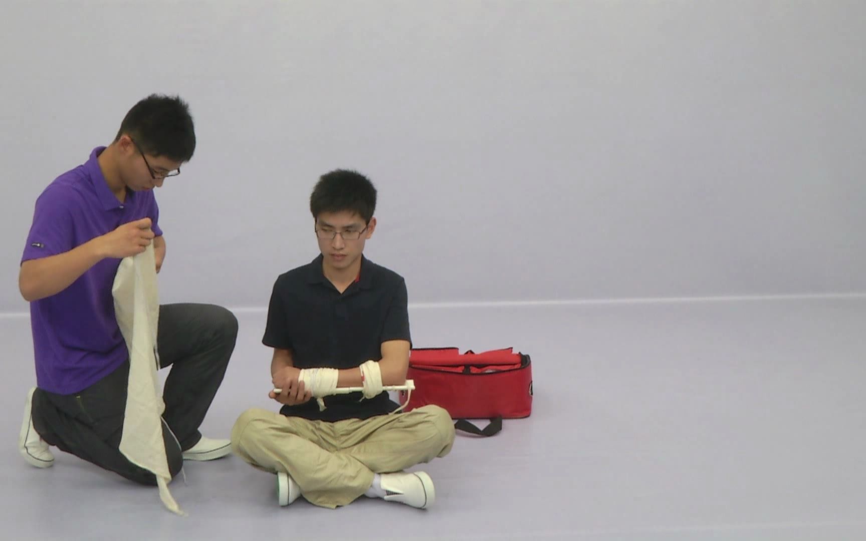 左前臂中段骨折