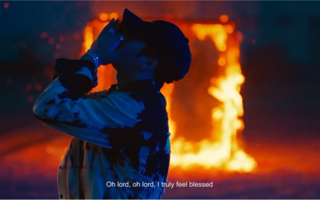 王嘉尔单曲《Papillon/巴比龙》MV!王嘉尔的声音真的太好听了,一开口...