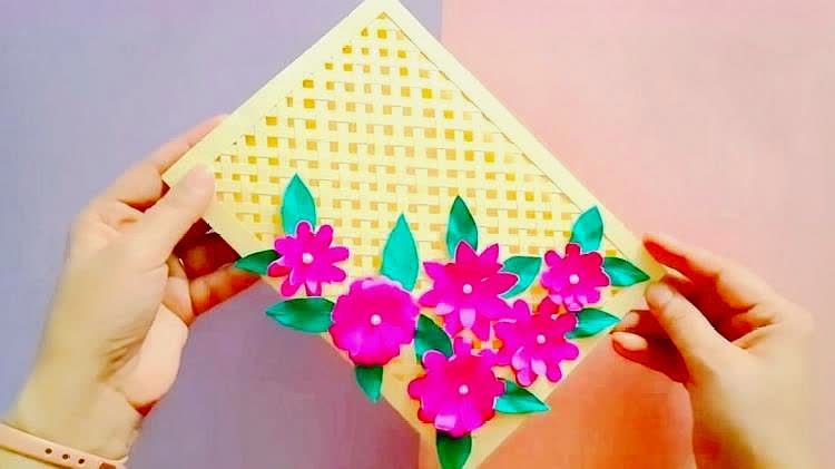 手工个性贺卡制作教程,封面是用纸条编织出来的