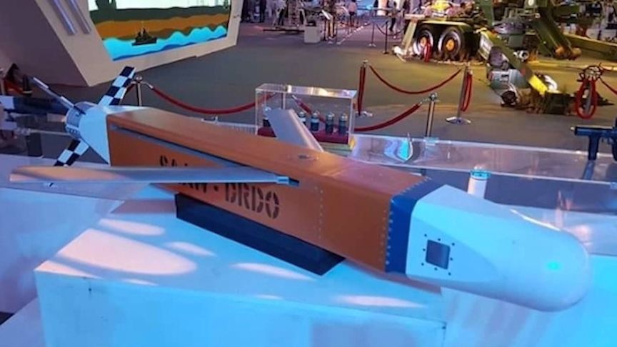 43秒 | 印度成功试射智能反机场武器 可精确制导攻击100公里范围内目标