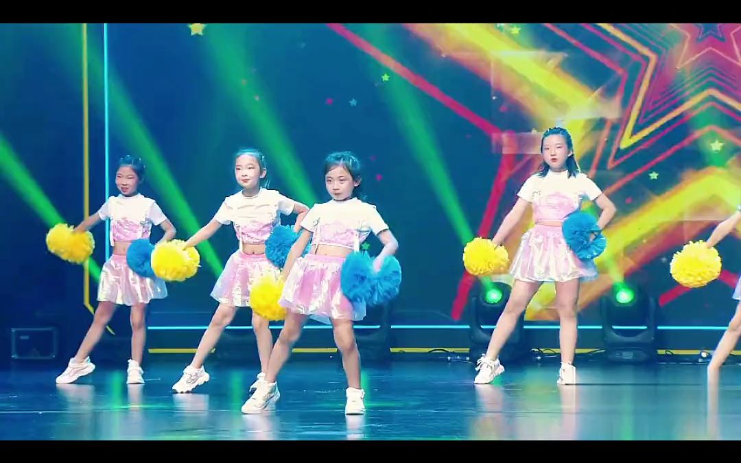 《花束啦啦操123》舞蹈,精选2023幼儿园六一舞蹈,小中班宝宝可排练...