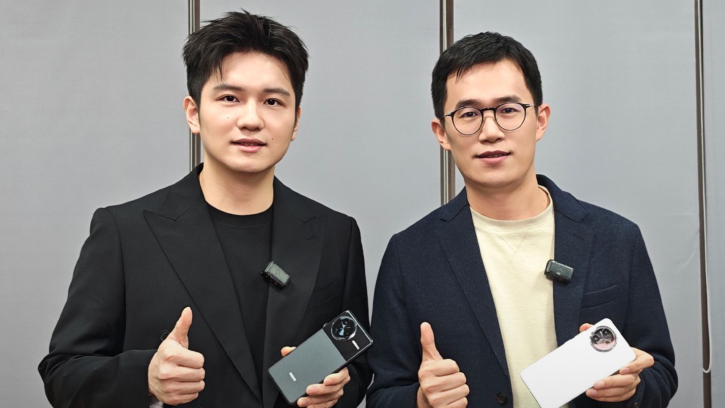 K80来了,同时给大家介绍一位新朋友:REDMI冠军大使樊振东。11月27...