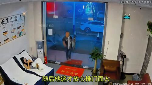 男子吃霸王餐拔腿就跑!女老板怒追百米当场抓现行