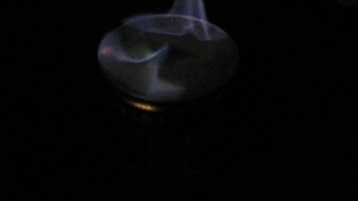 硼酸的焰色反应,效果不好只能看见微微的绿色