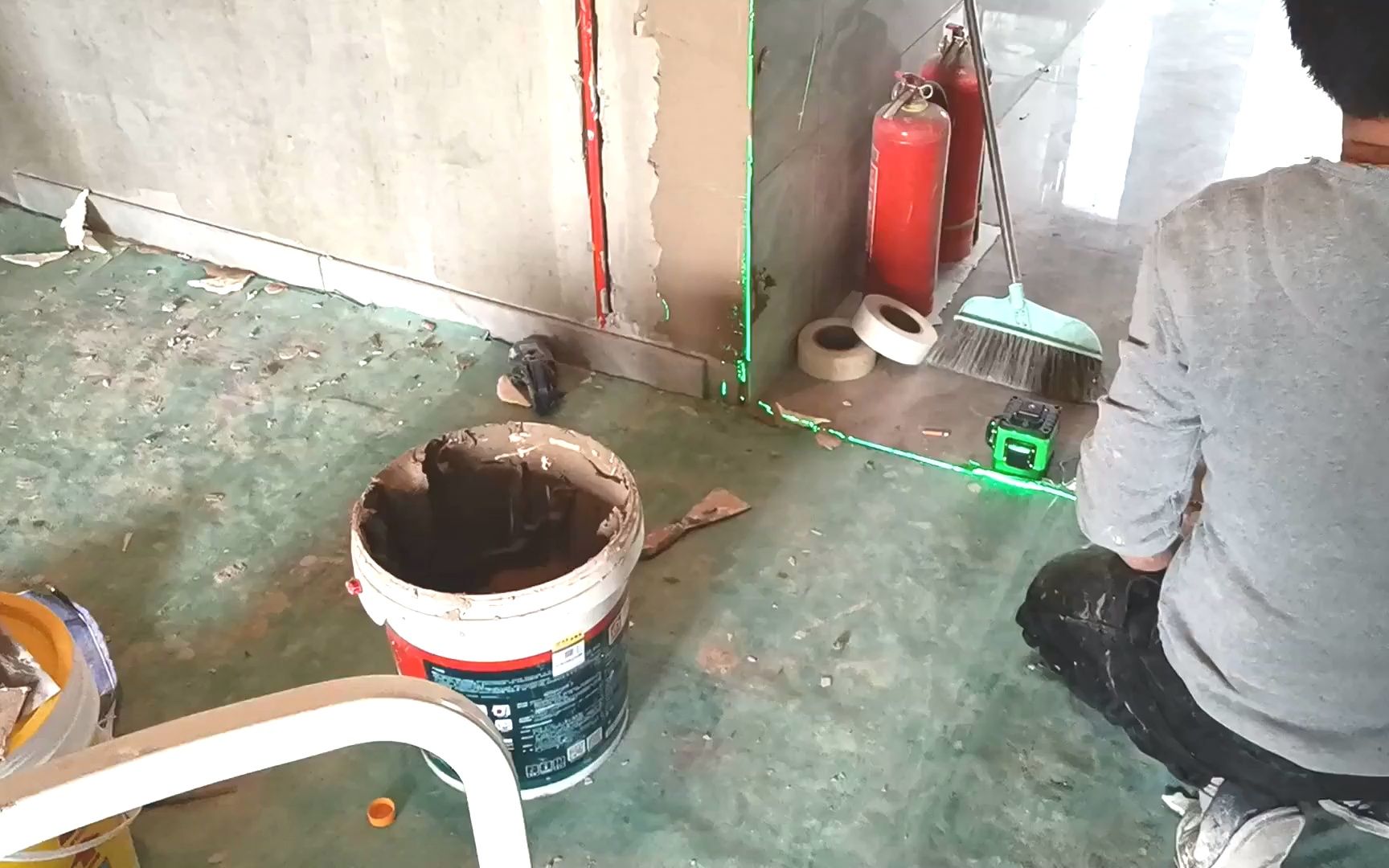 粉刷墙面为什么要冲筋,怎么操作好,作用是什么真的能找平吗