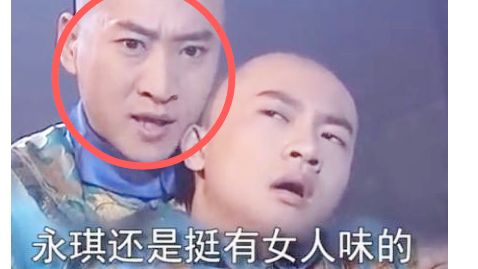 《还珠格格》里的尔康,为啥得到乾隆特殊关照,原来和一女人有关
