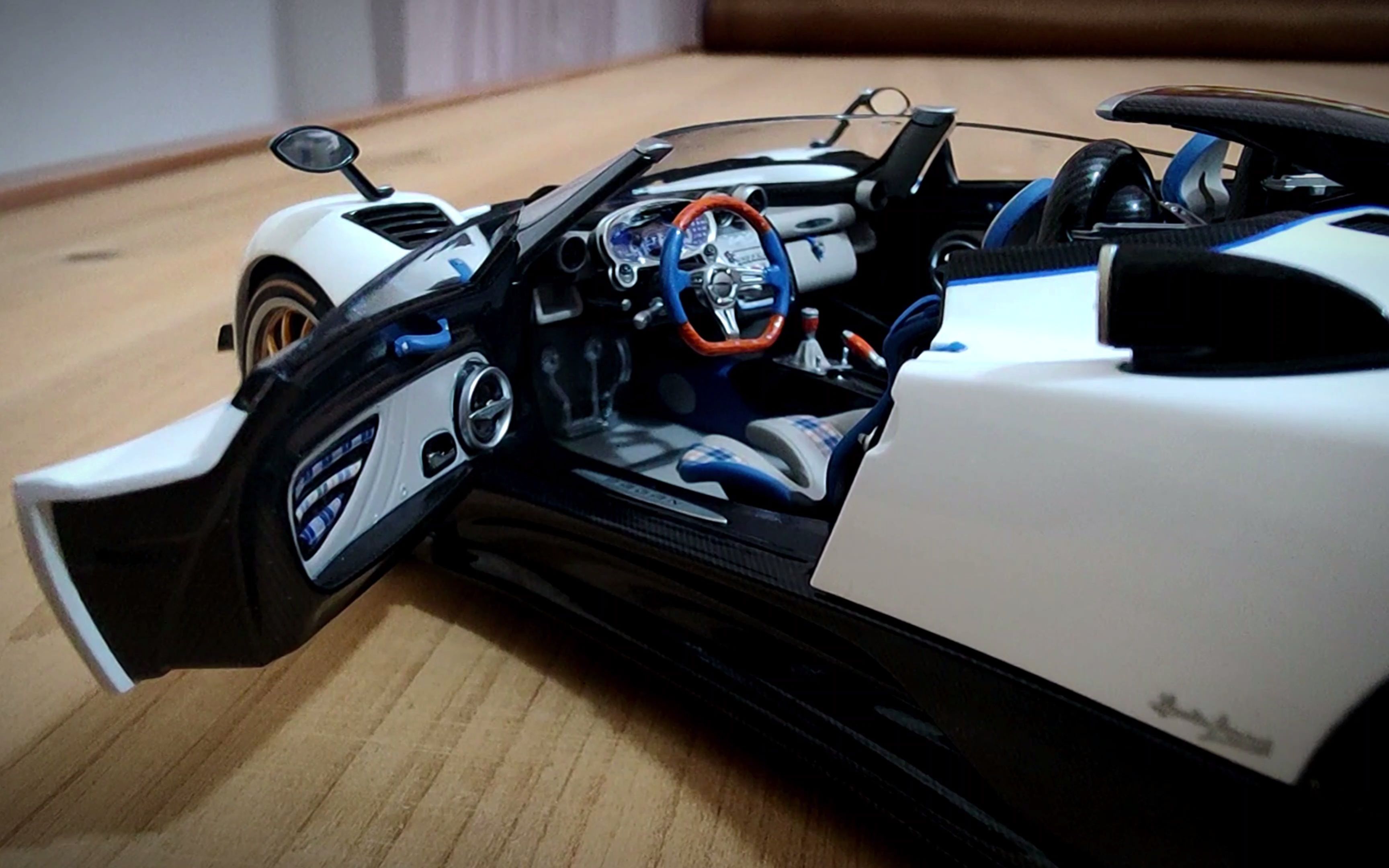 LCD 合金全开 18比例 帕加尼Zonda-HP 汽车模型拍摄
