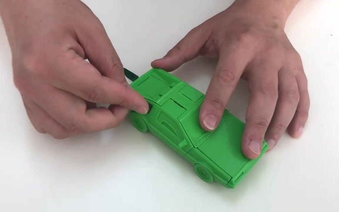 用3D打印机自制折叠复古跑车玩具,小男孩最爱的玩具!